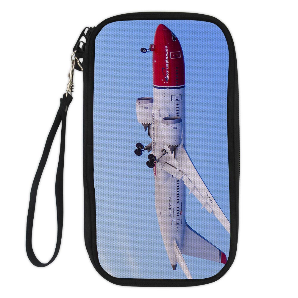 Norwegian Boeing 787 Designed Travel Cases & Wallets – Aviation Shop